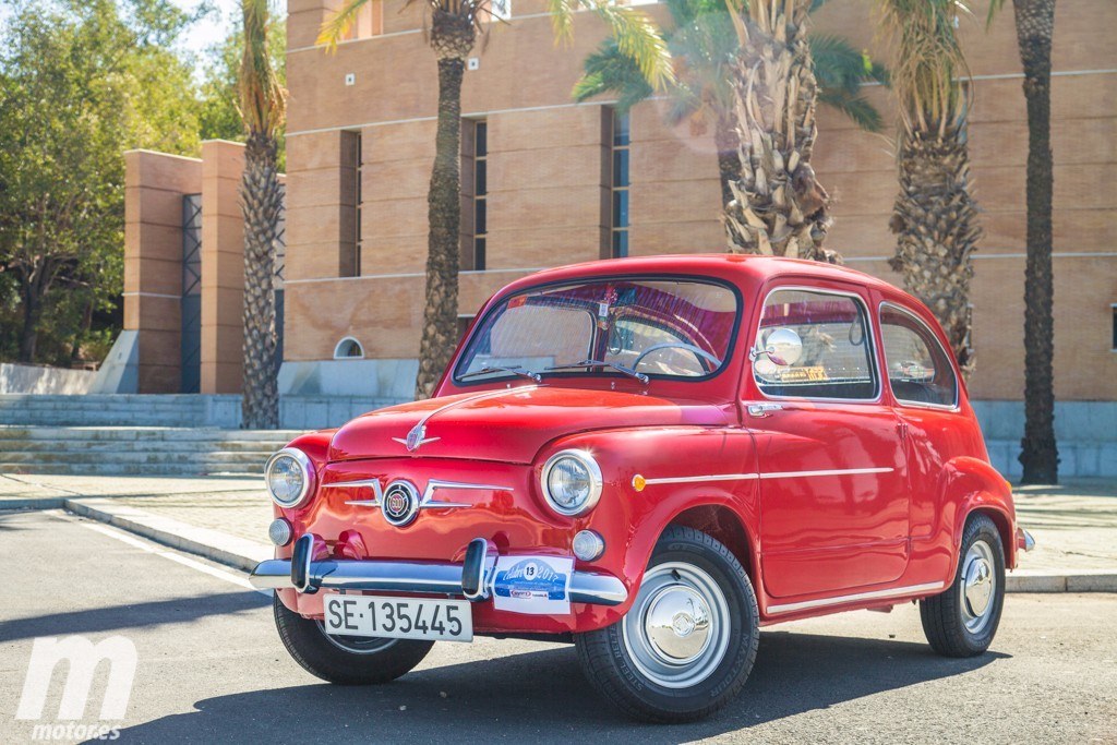 Prueba Seat 600, el coche que motorizó a un país - Motor.es