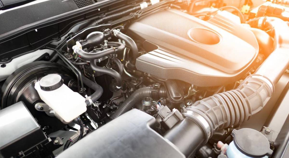 Las partes del motor de un coche: cómo identificarlas - Motor.es Las partes del motor de un coche: cómo identificarlas - Motor.es